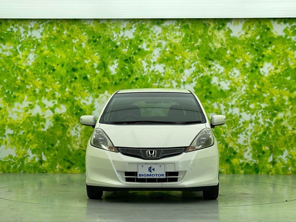 ホンダ フィット 13G・10thアニバーサリー2 年式：H25年｜クルマを探す｜WECARS（ウィーカーズ）