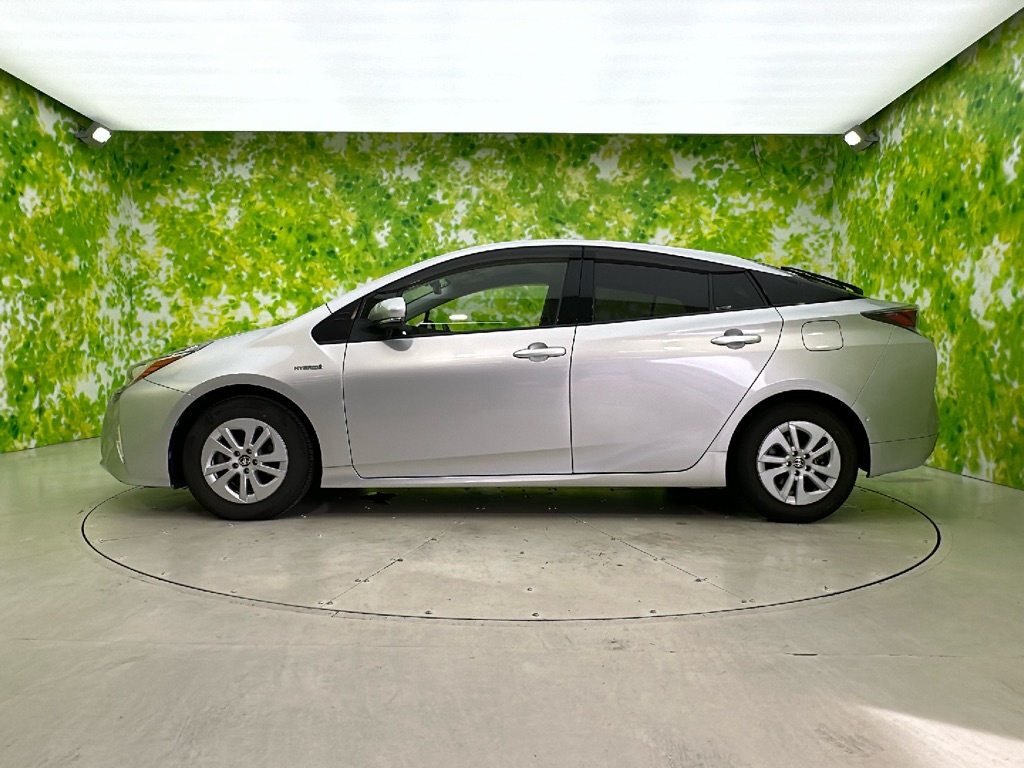 トヨタ プリウス Sセーフティプラス 年式：H28年｜クルマを探す｜WECARS（ウィーカーズ）