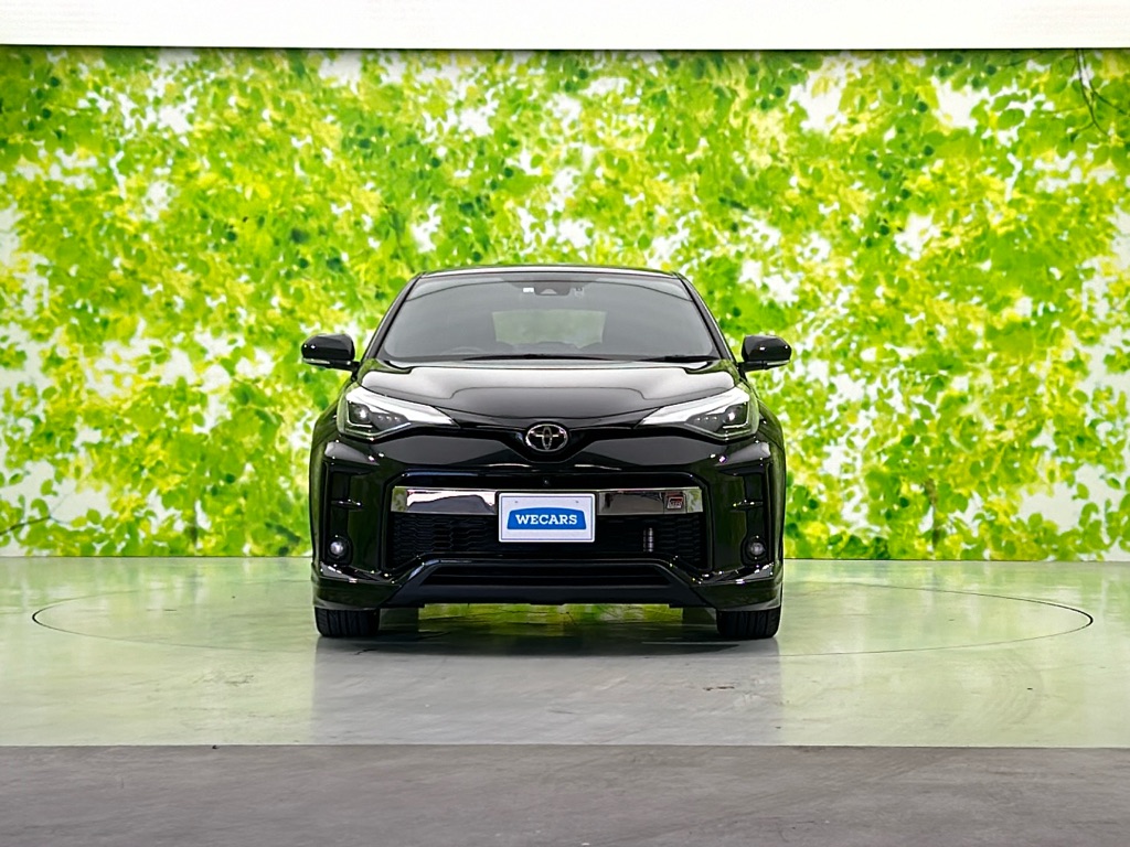 トヨタ C-HRハイブリッド S_GRスポーツ 年式：R4年｜クルマを探す｜WECARS（ウィーカーズ）