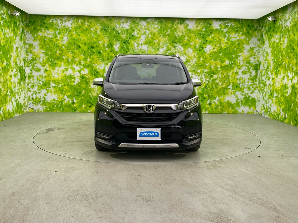 ホンダ フリード クロスターホンダセンシング 年式：R4年｜クルマを探す｜WECARS（ウィーカーズ）