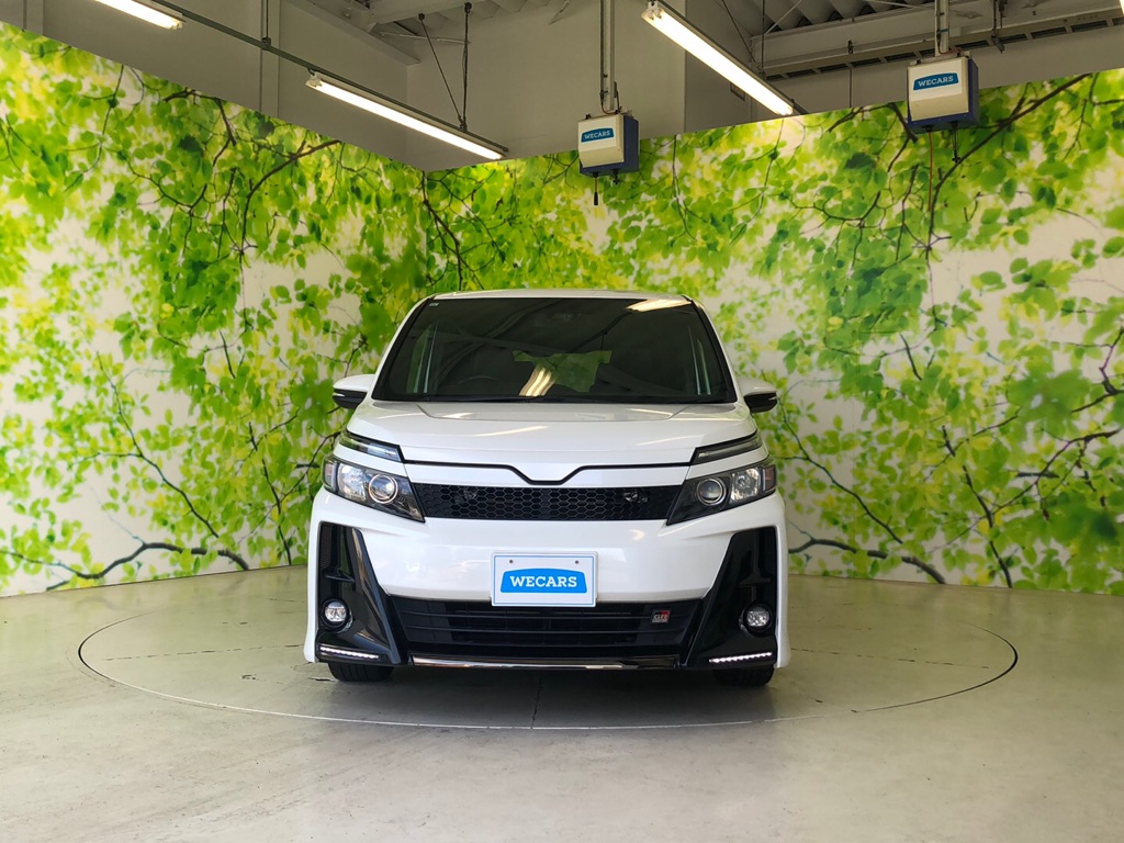 トヨタ ヴォクシー ZS_GRスポーツ 年式：H29年｜クルマを探す｜WECARS（ウィーカーズ）