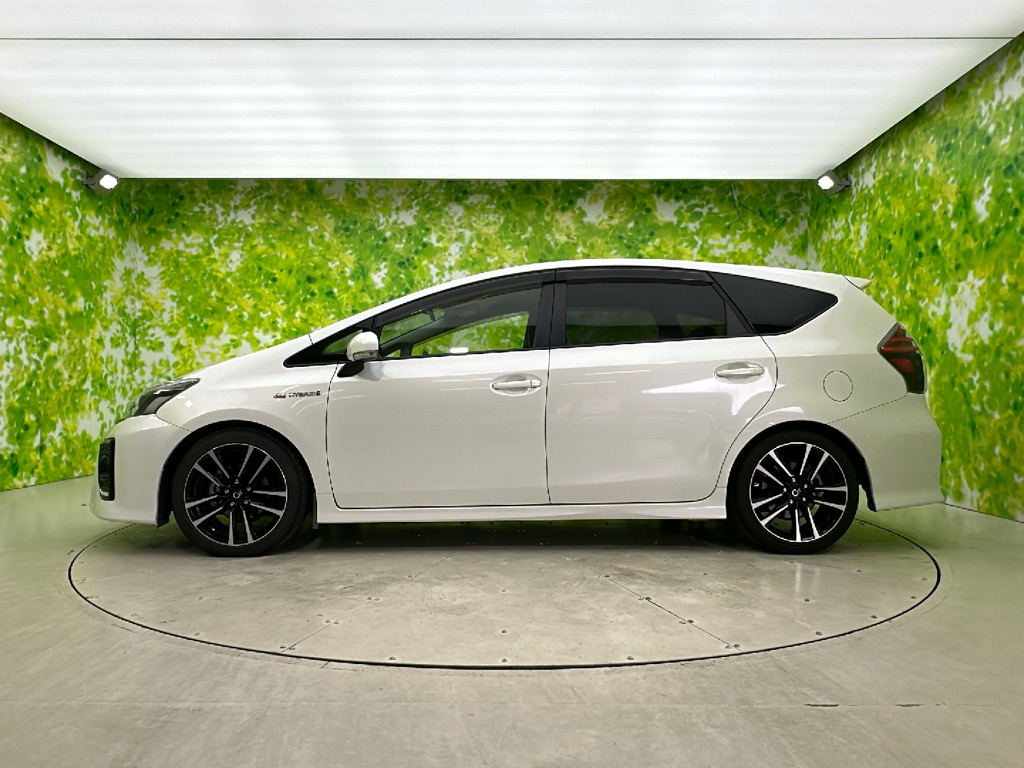 トヨタ プリウスa Sツーリングセレクション・Gs 年式：H27年｜クルマを探す｜WECARS（ウィーカーズ）