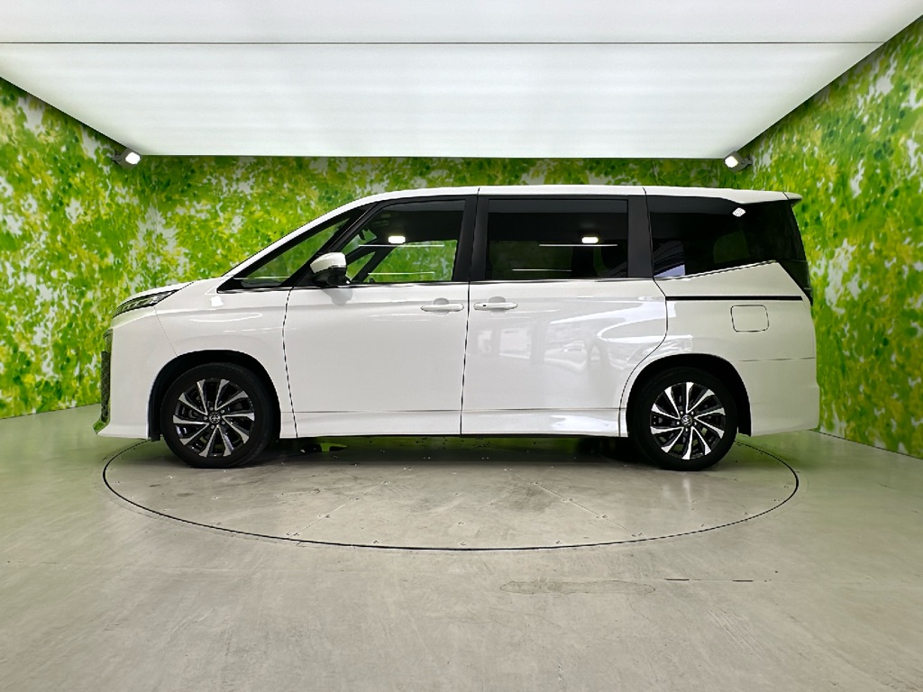 トヨタ ヴォクシーハイブリッド ハイブリッドS-Z 年式：R5年｜クルマを探す｜WECARS（ウィーカーズ）